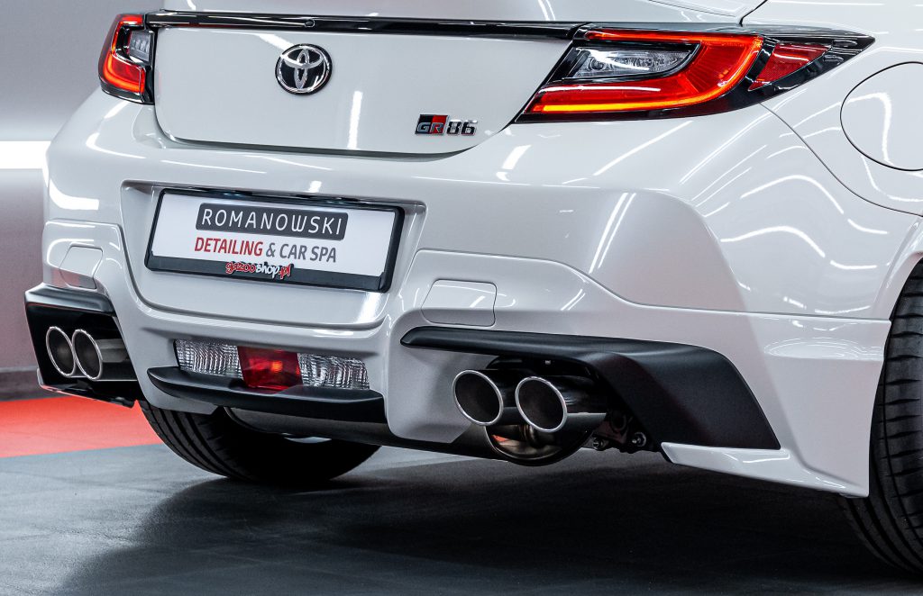 TRD / GR Parts - Rear Bumper Spoiler / Nakładka zderzaka tylnego ...